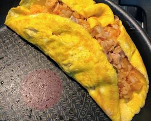 Omu rice (Japanese style Rice omelette) | Happilycooking